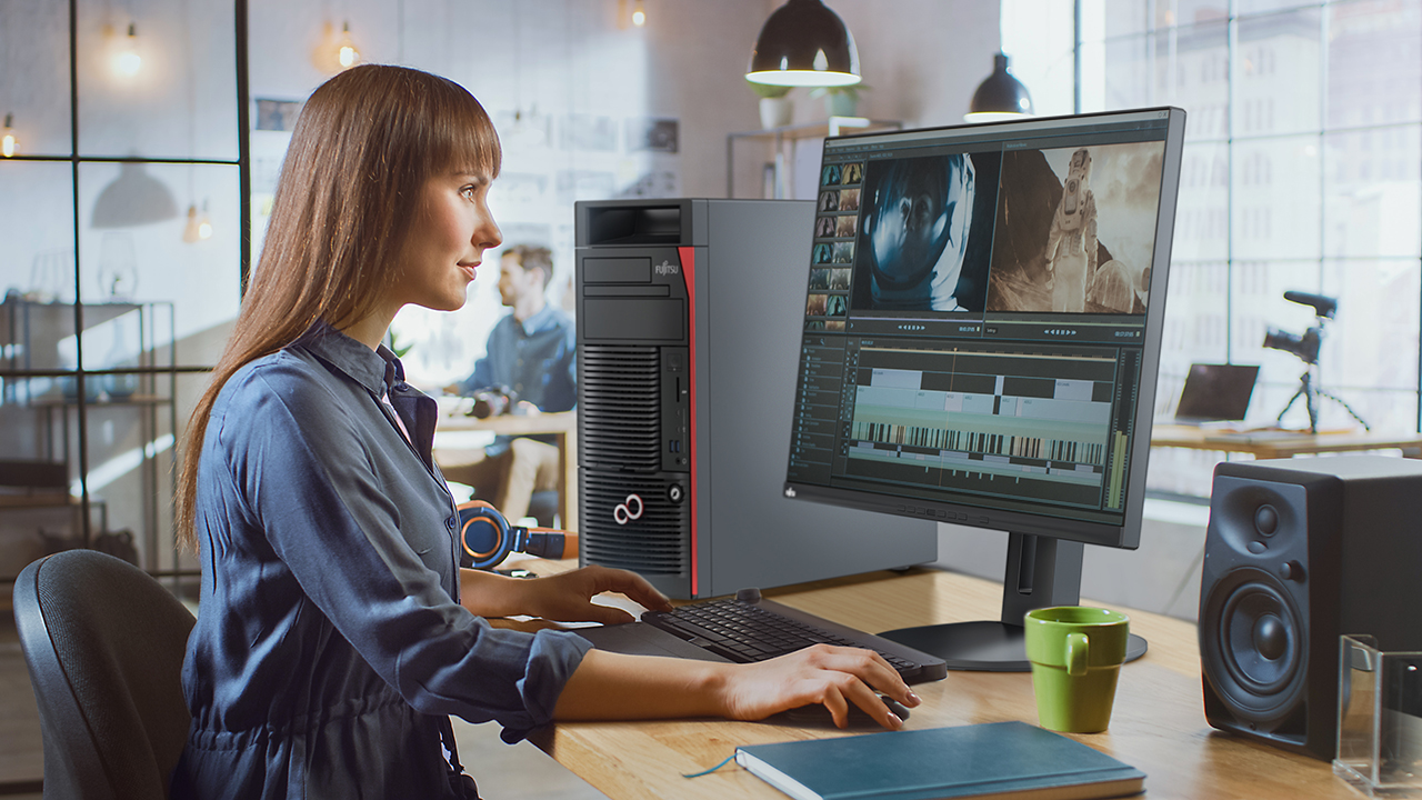 Homepage - The ultrawide UHD curved 34.14 inch high performance Display ...