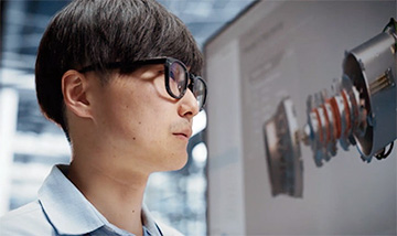 PRIMERGY RX2450 M2 : 富士通